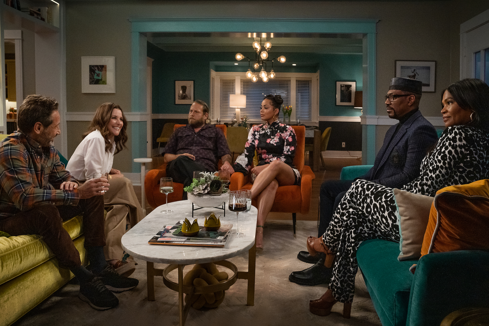Julia Louis-Dreyfus, Eddie Murphy, Harrison Ford, La Lopez, and Regular ...